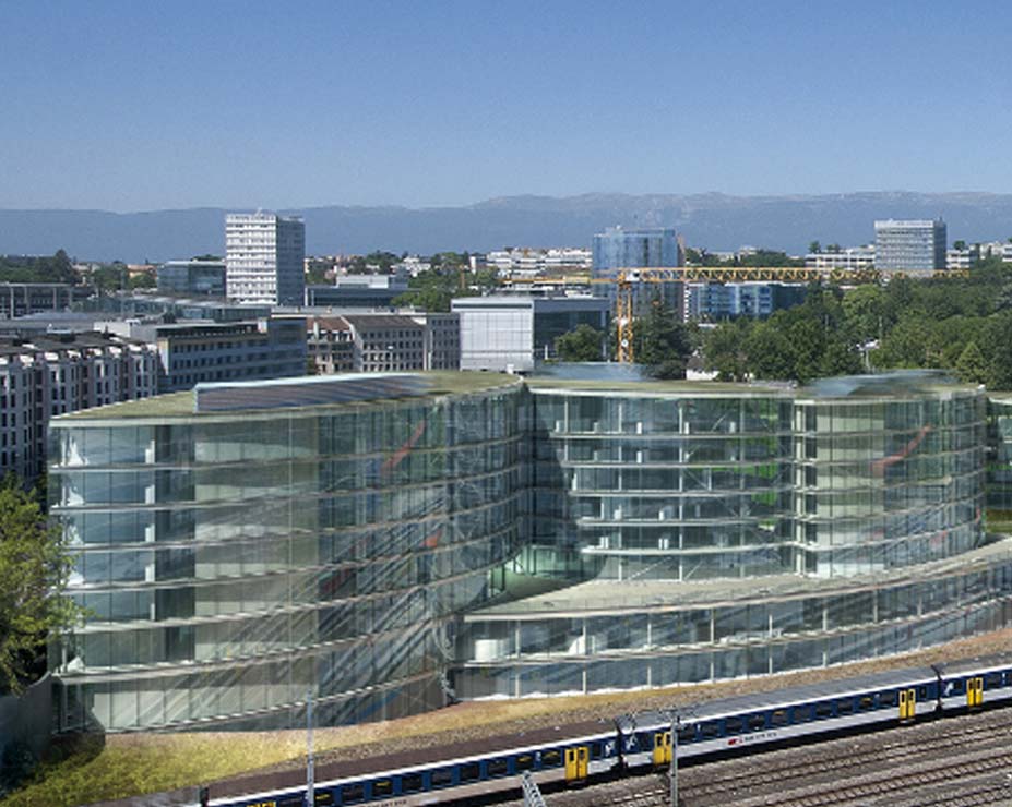 APSIA Member - The Graduate Institute, Geneva APSIA Member - The Graduate Institute, Geneva
